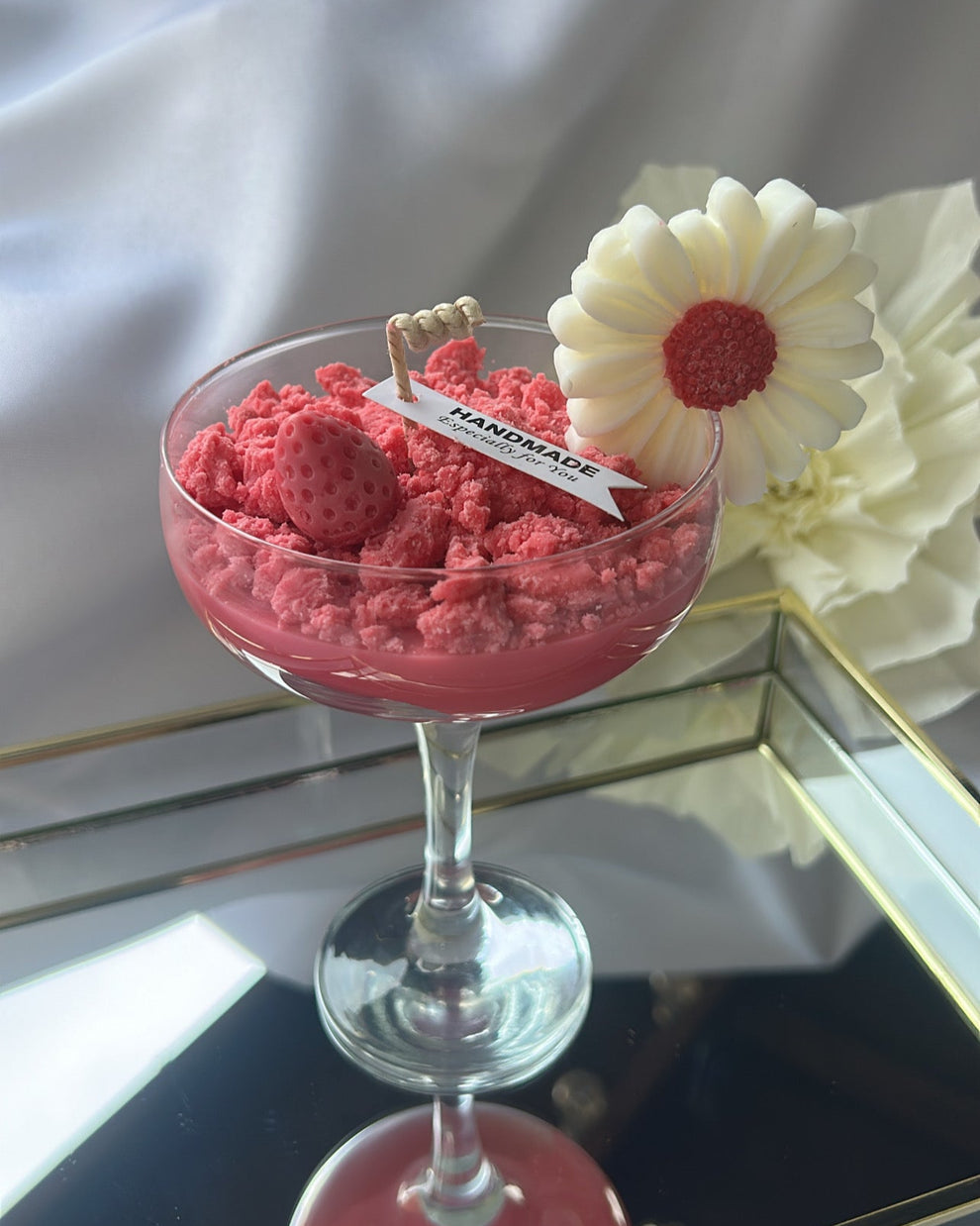 Strawberry Daiquiri Candle – The Wax & Wick Emporium
